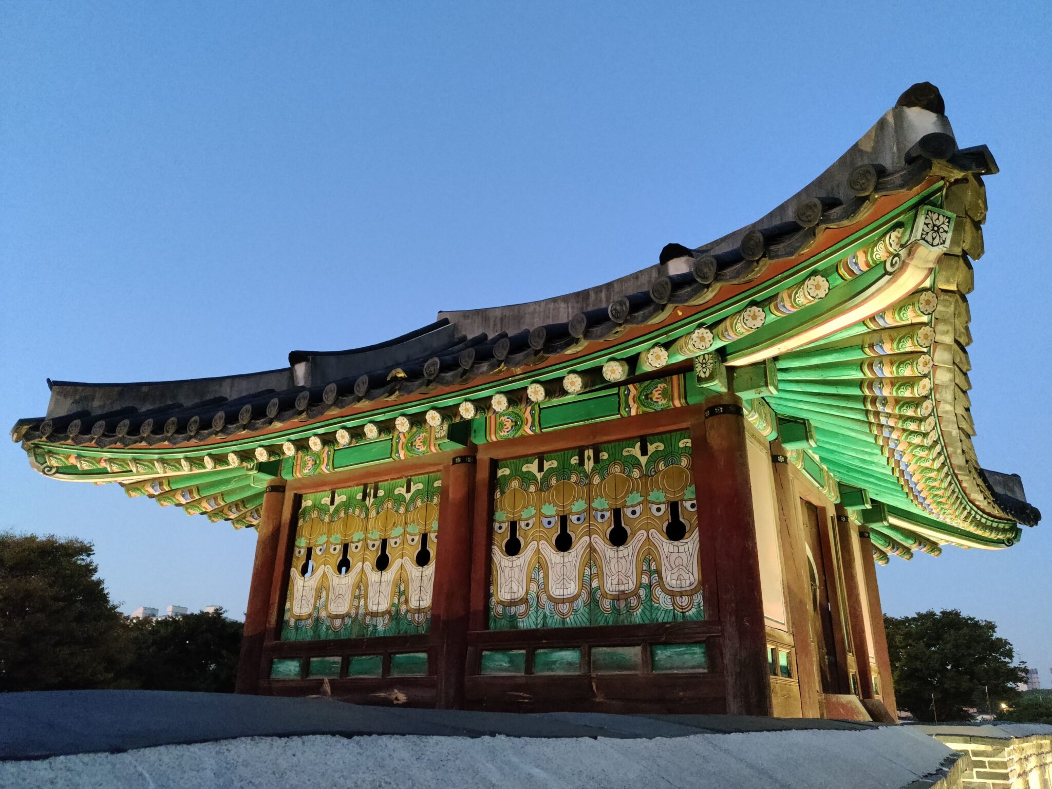 Day Trip To The Stunning Suwon Fortress - A Free Soul Abroad