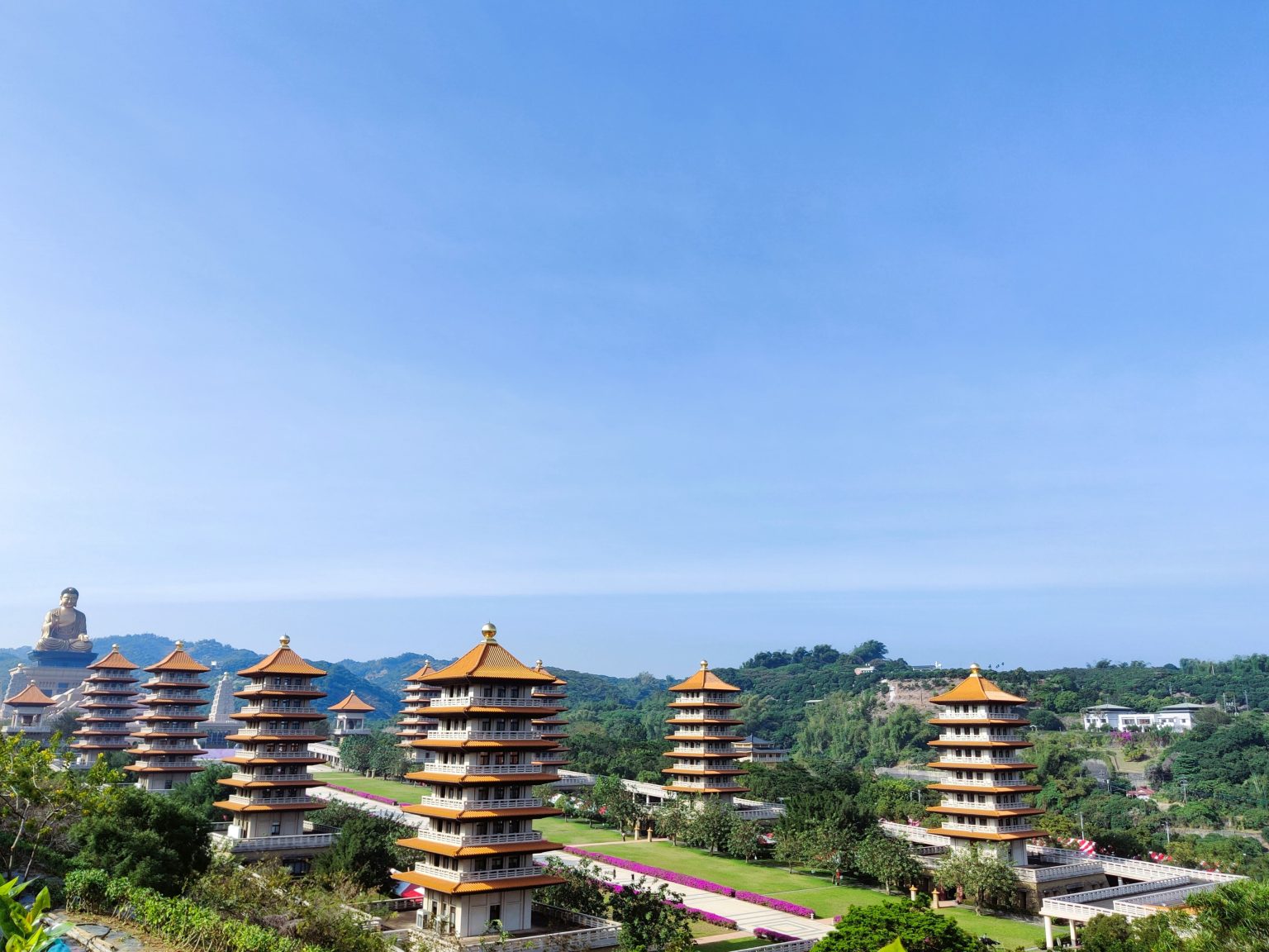 Visiting One Of Taiwan's Must-See Sites: Fo Guang Shan, Kaohsiung